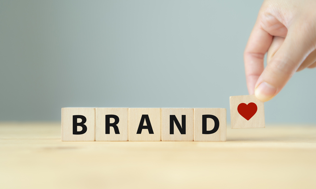 From Freebies to Loyalty, When Merchandise Rewards Build Love